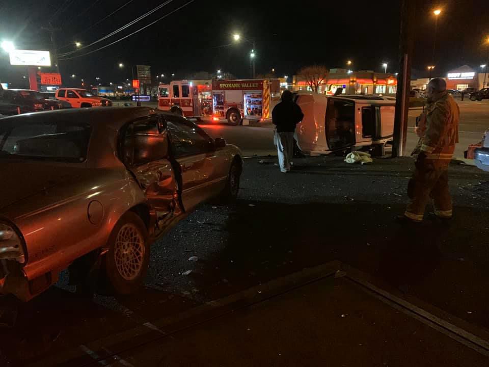 Spokane Valley firefighters rescue crash victim | News | khq.com