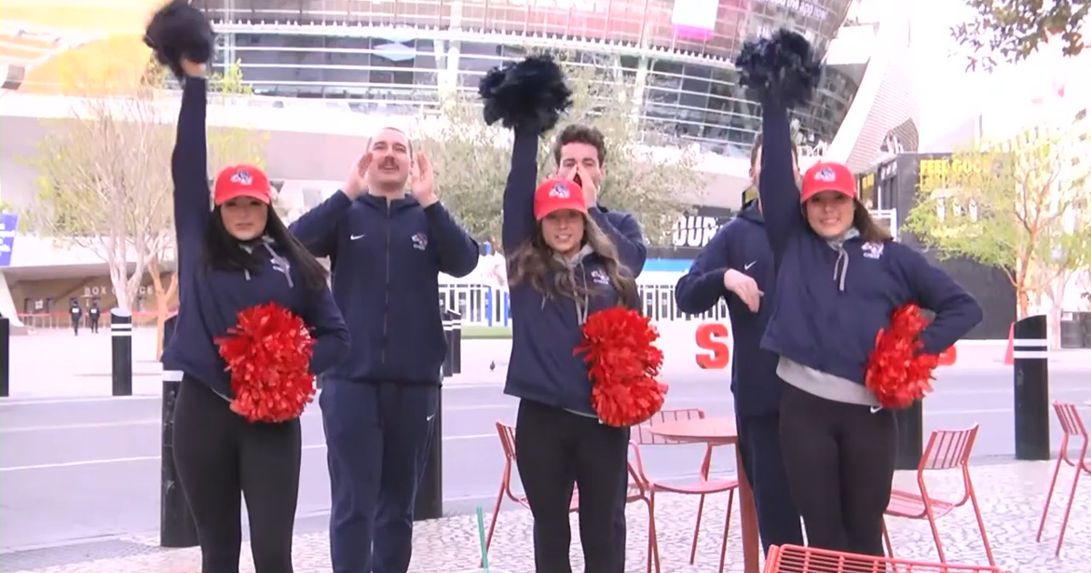 Gonzaga Cheer Ready To Bring The Spirit To Uconn Game Spokane News