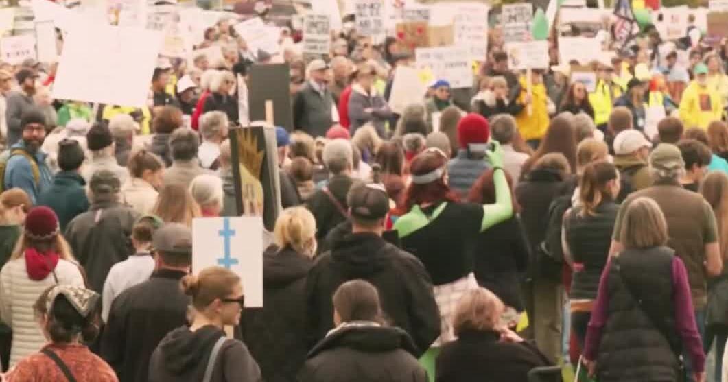 Thousands gather for 'No Kings' protest in Spokane | Non-stop | khq.com