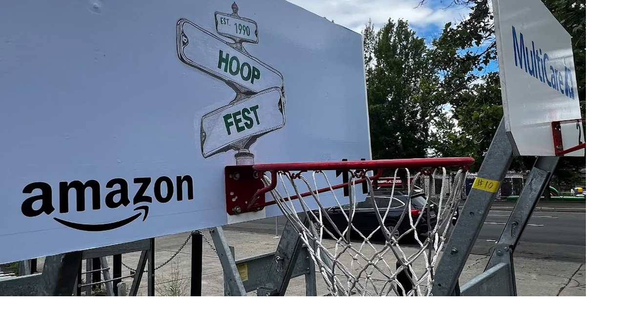 Volunteers at Hoopfest set up hundreds of courts | Spokane News | khq.com