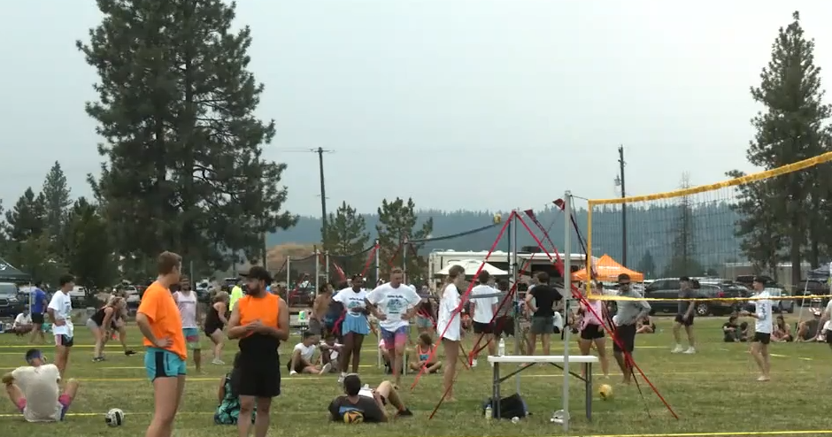 Thousands play through the heat in annual Spike & Dig tournament ...