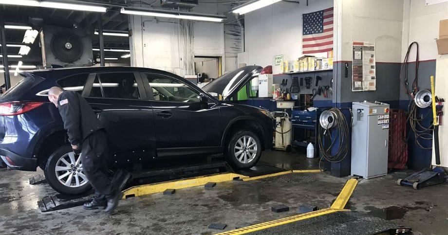 Potholes prompt Spokane tire business boom | Spokane News | khq.com