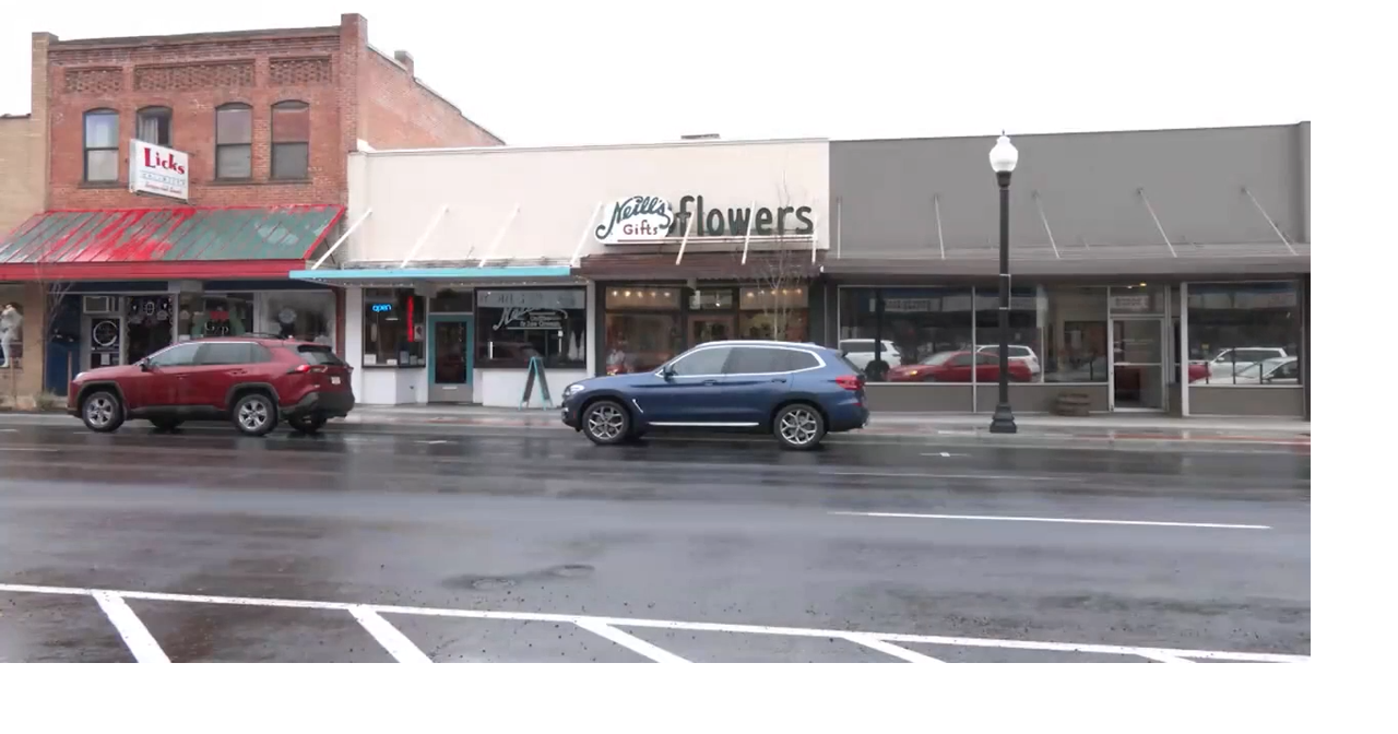 Pullman businesses react to WSU quarterback John Mateer entering ...