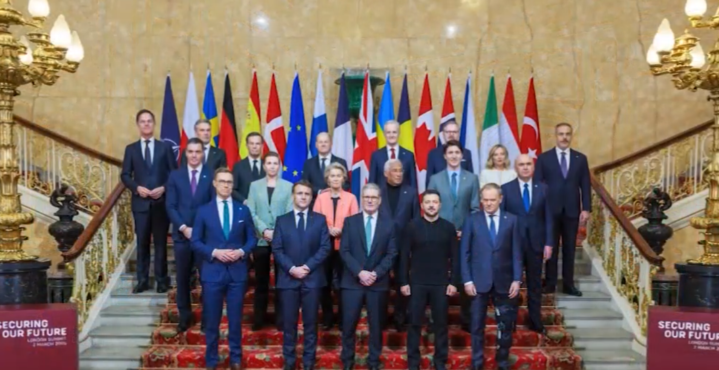 Protesters rally outside Rep. Michael Baumgartner's Spokane office ...