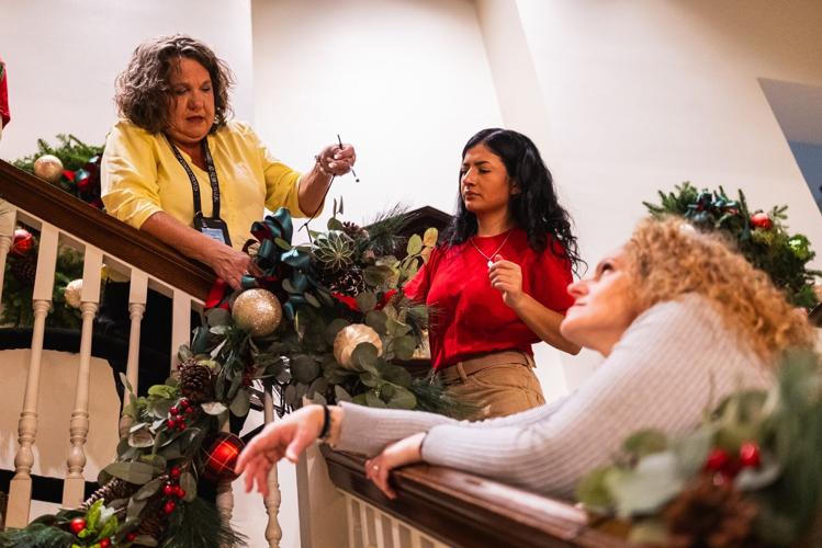 Washington women’s work release program adds holiday cheer to Governor ...