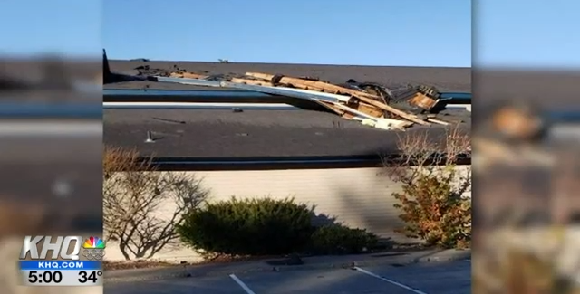 People clean up damage from wind storm | Spokane News | khq.com