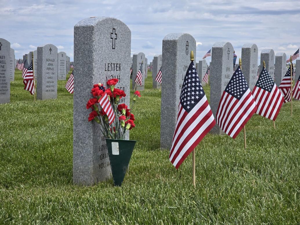 Washington State Veterans Cemetery hosts Memorial Day ceremony ...