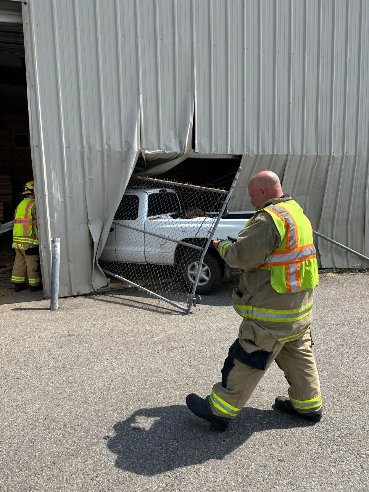 Man arrested for DUI after crashing truck through shop on Trent Avenue ...