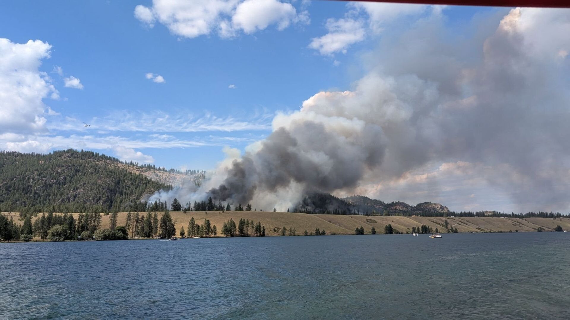 Lake Spokane Fire now over 100% contained, evacuations hold ...
