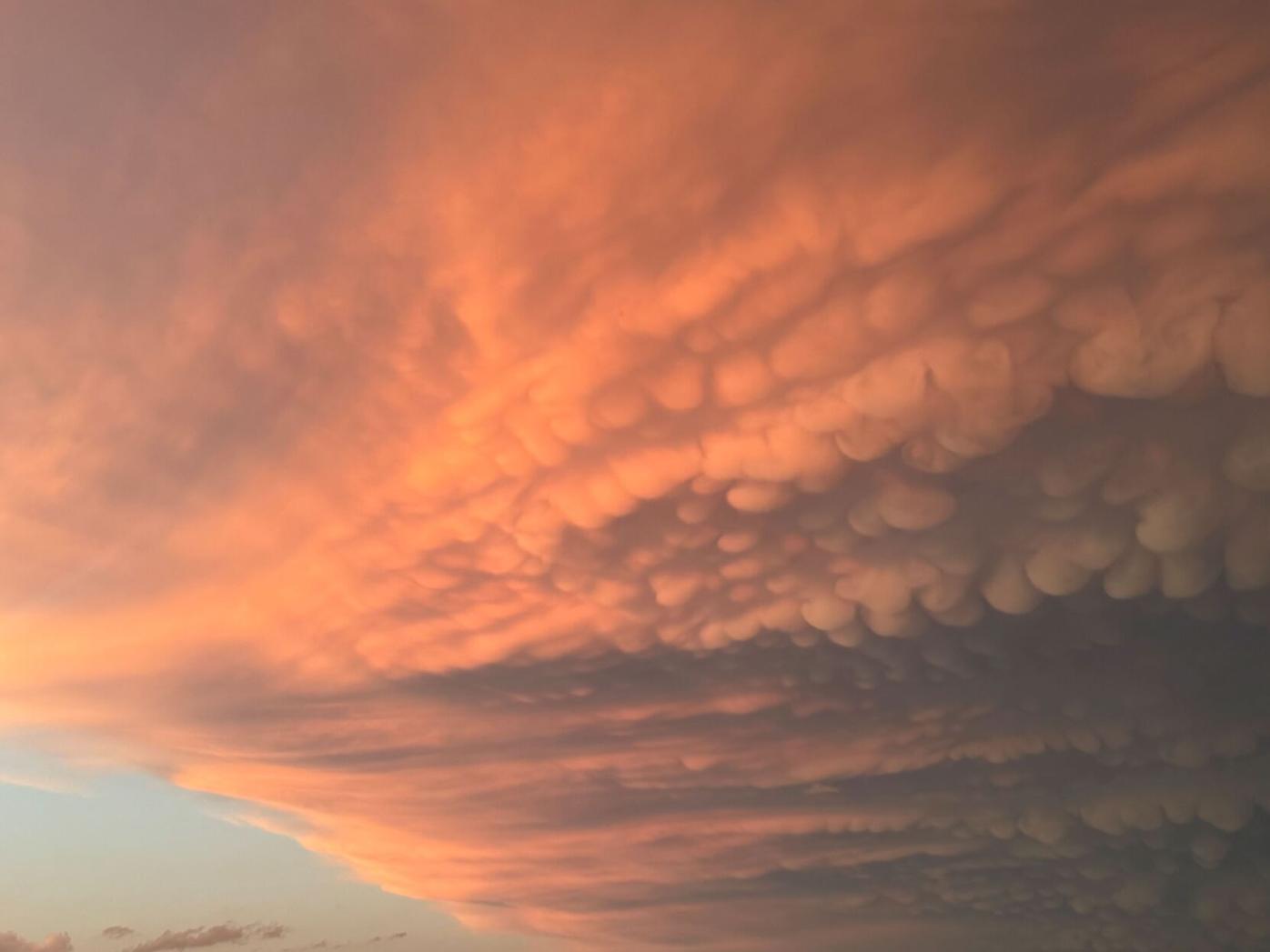 mammatus clouds cause