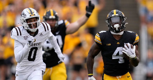 After rocky start, Hawkeyes soar over Broncos 41-10 | News | kimt.com