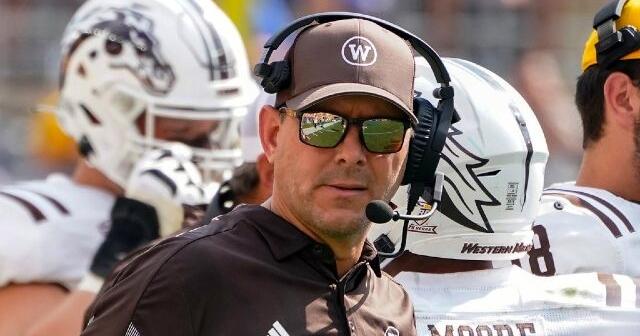 Hawkeyes hire Packers' analyst Tim Lester, ex-Western Michigan coach ...