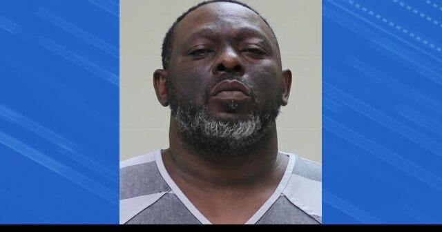 Mason City man arrested after drugs and guns found at his apartment ...