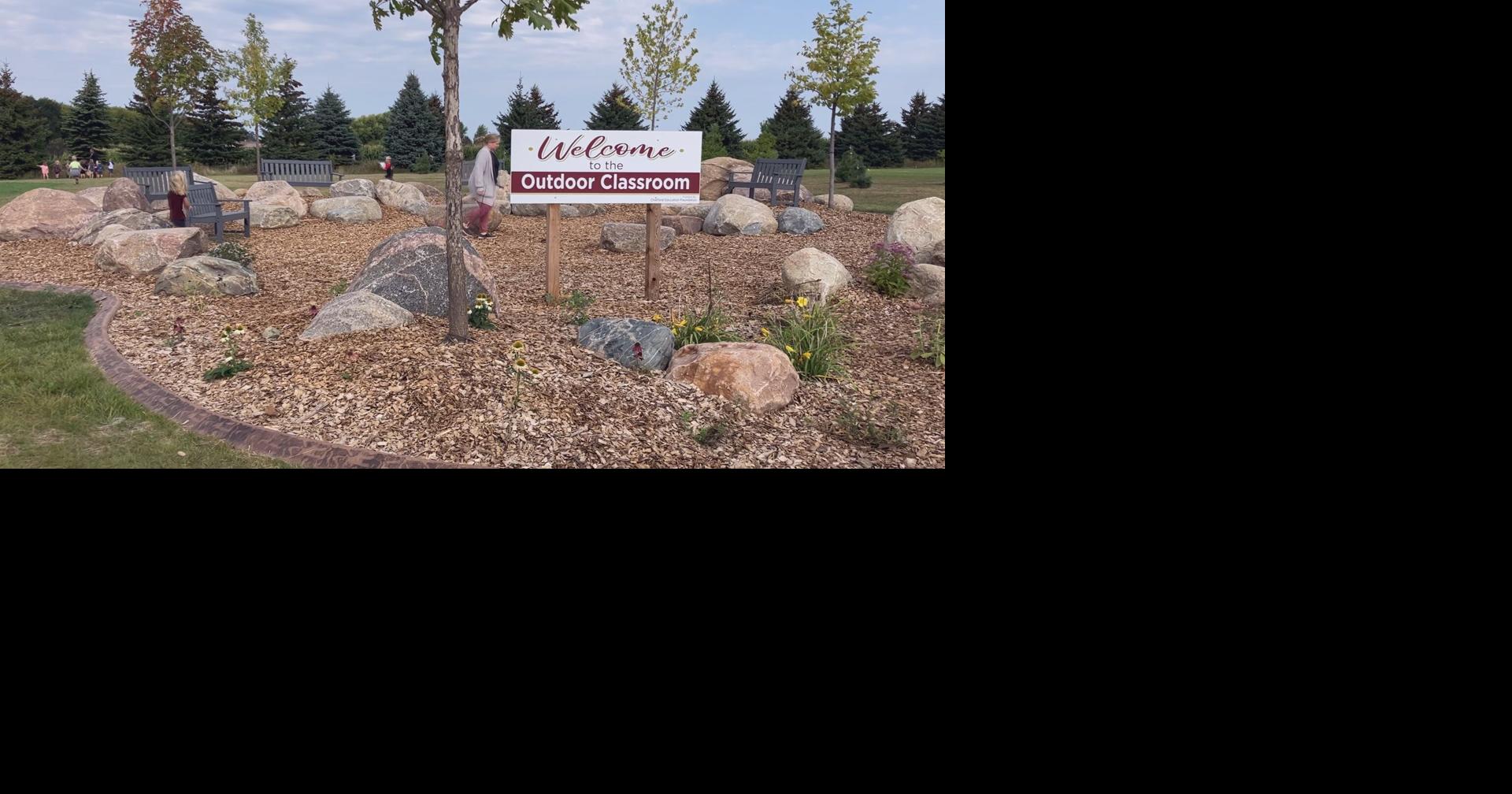 New outdoor classroom in use at Chatfield Elementary School | Local ...