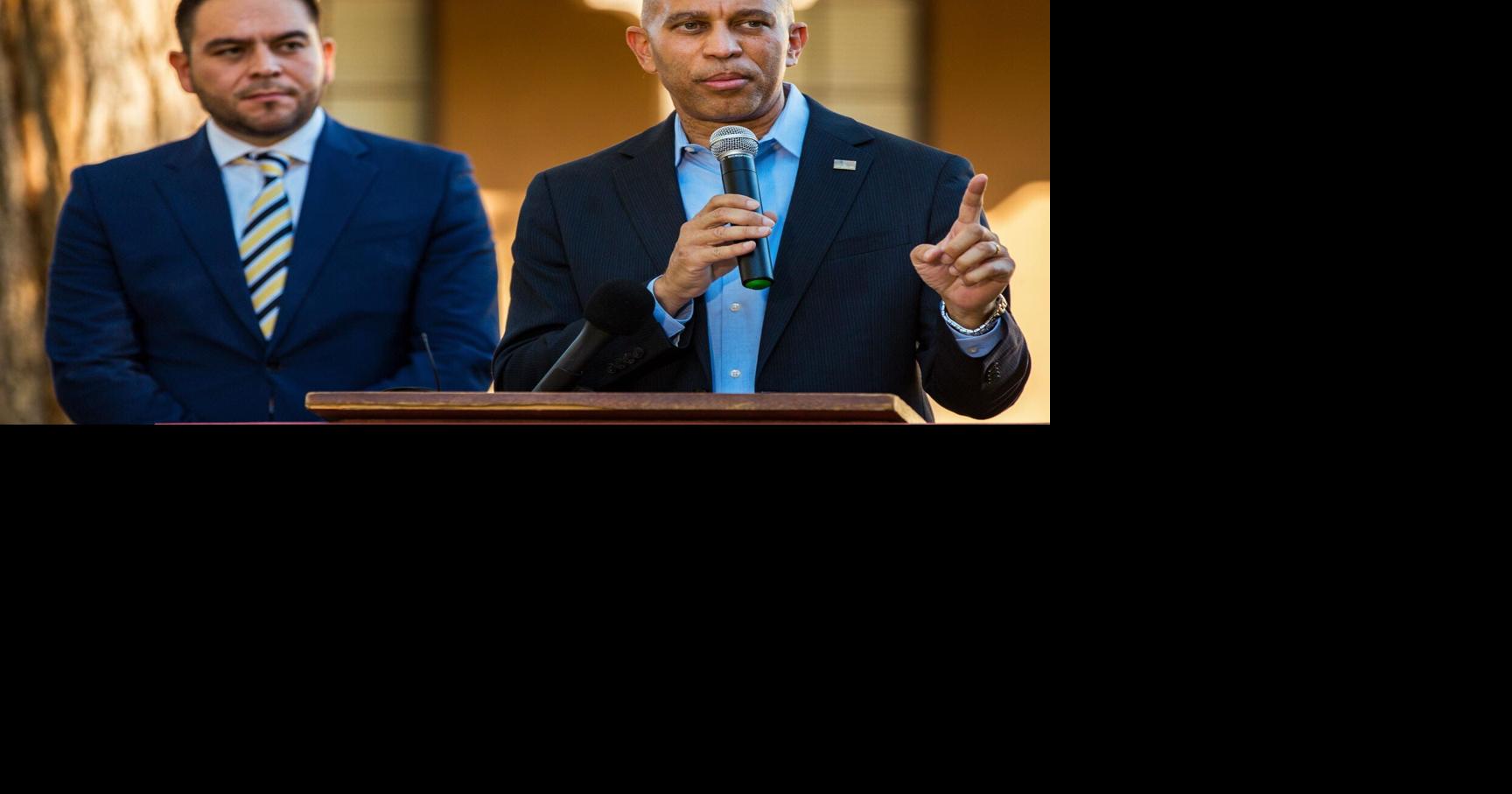 ‘It’s on him’: Democrats look to Hakeem Jeffries to plot a path to ...