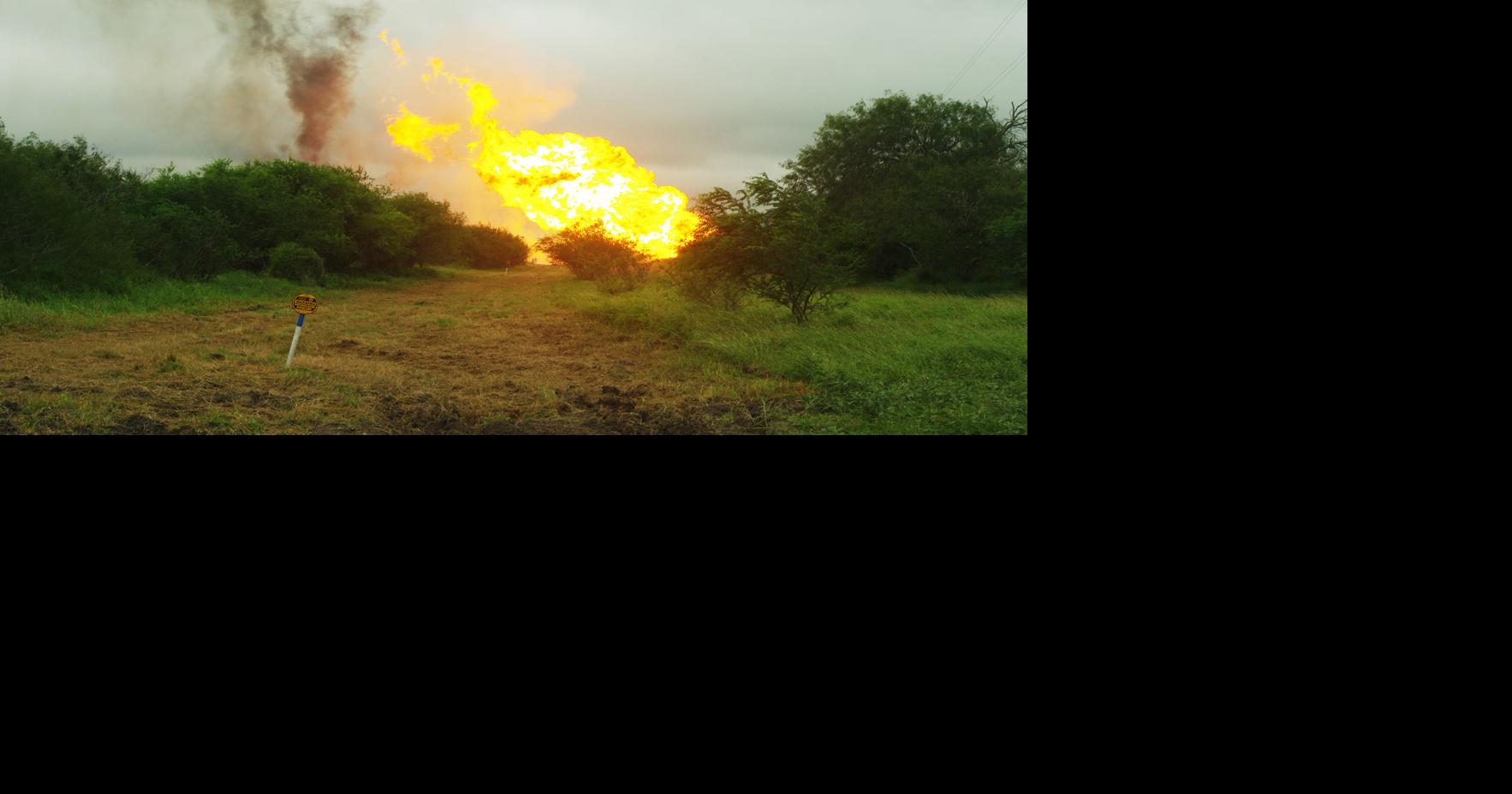 Gas pipeline explodes west of Kingsville | News | kingsvillerecord.com