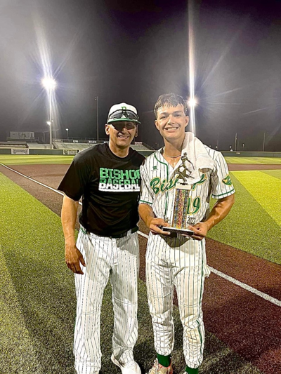 John Paul Barta Homerun Derby Champion | Sports | kingsvillerecord.com