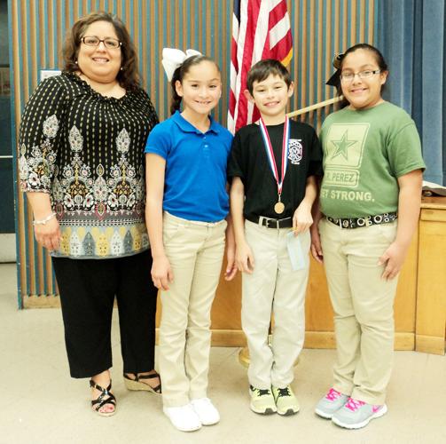 Perez Elementary recognizes UIL participants, winners | | kingsvillerecord.com