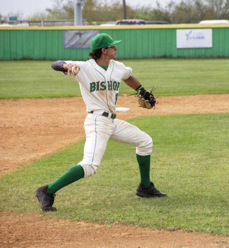 Bishop Badgers win five in a row | Sports | kingsvillerecord.com