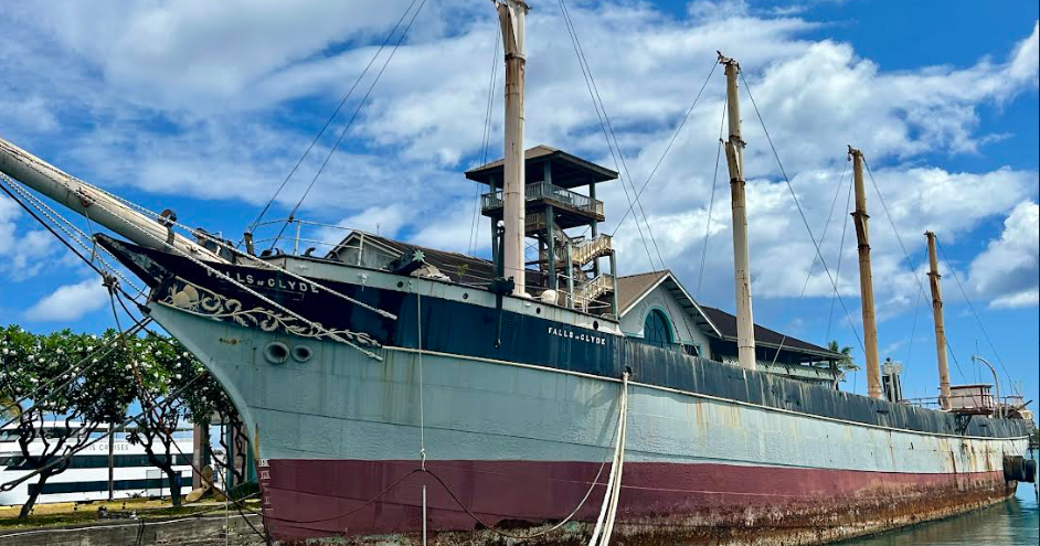 State wants Falls of Clyde to go, to revitalize Honolulu Harbor pier ...