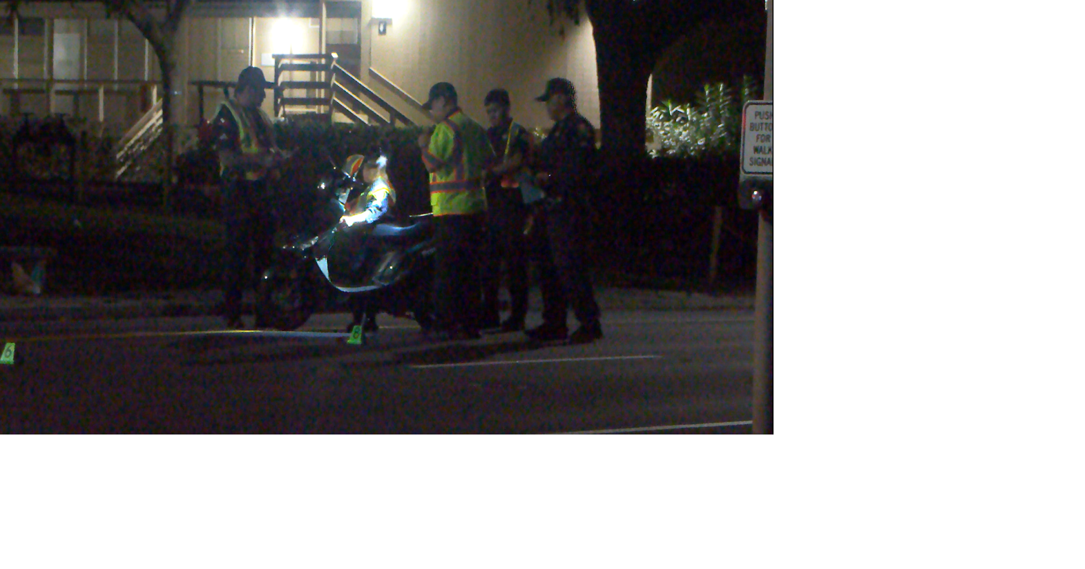 Critical moped crash in Honolulu sends man to hospital | Local | kitv.com