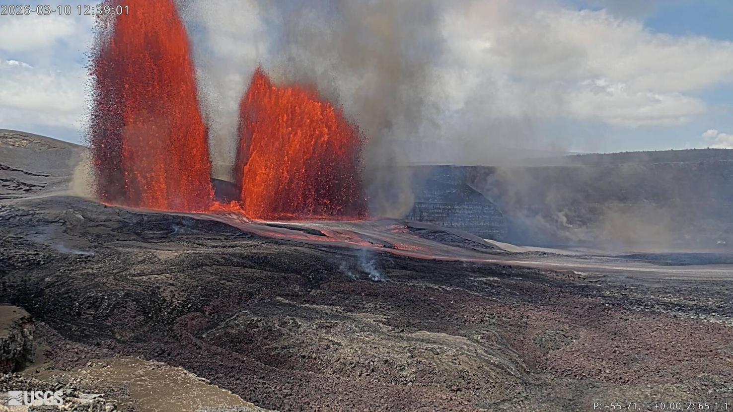 Kilauea's 43rd eruptions end after hours of blazing lava; Volcano ...
