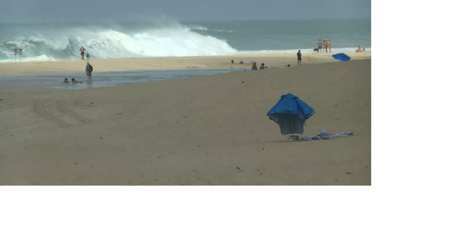 Lifeguards warn beachgoers after three snorkelers rescued on Oahu's ...
