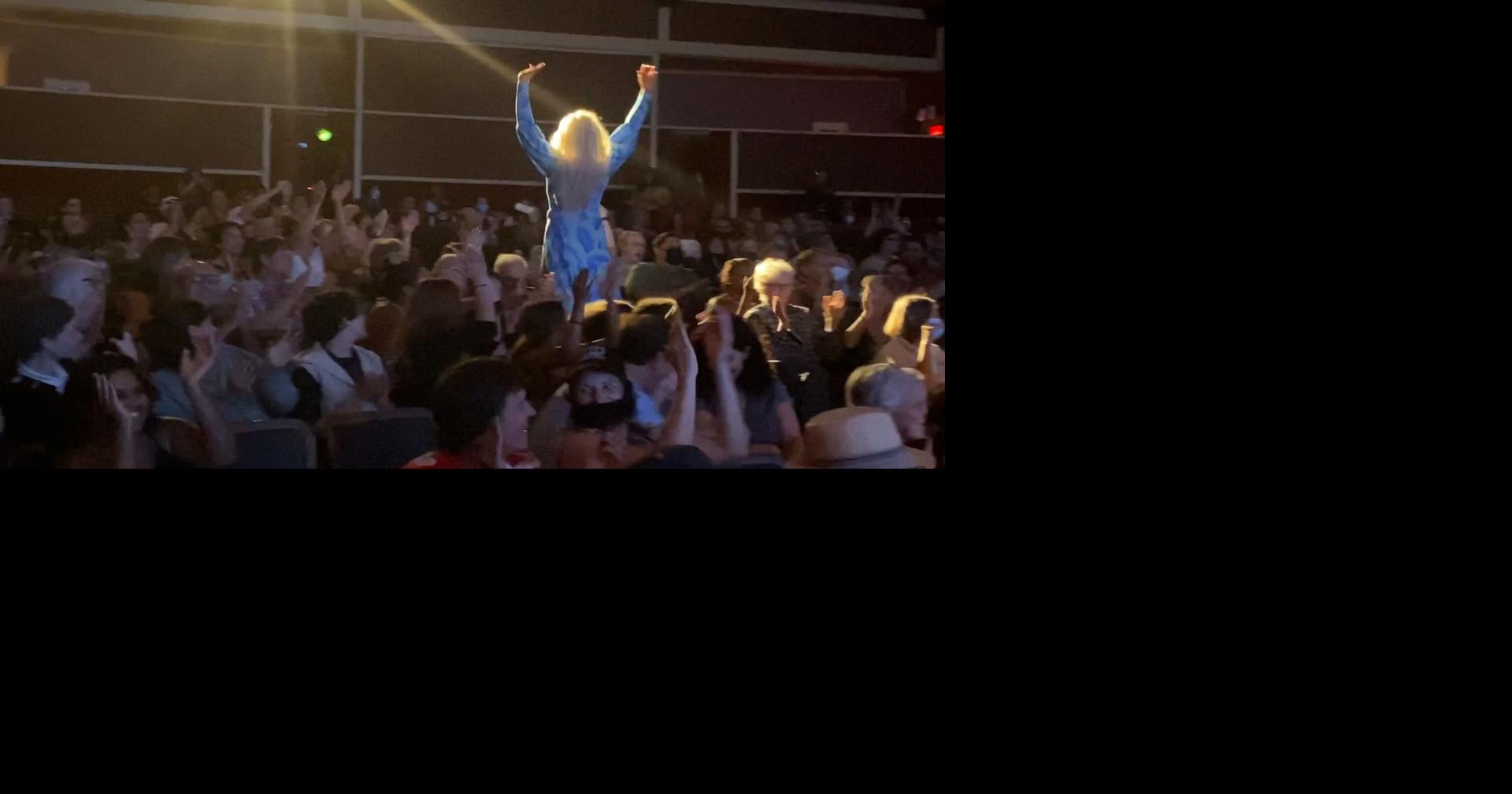 Big Island drag show draws large crowd amid controversy | Local | kitv.com