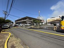 HFD extinguish a major building fire in Kalihi | Local | kitv.com