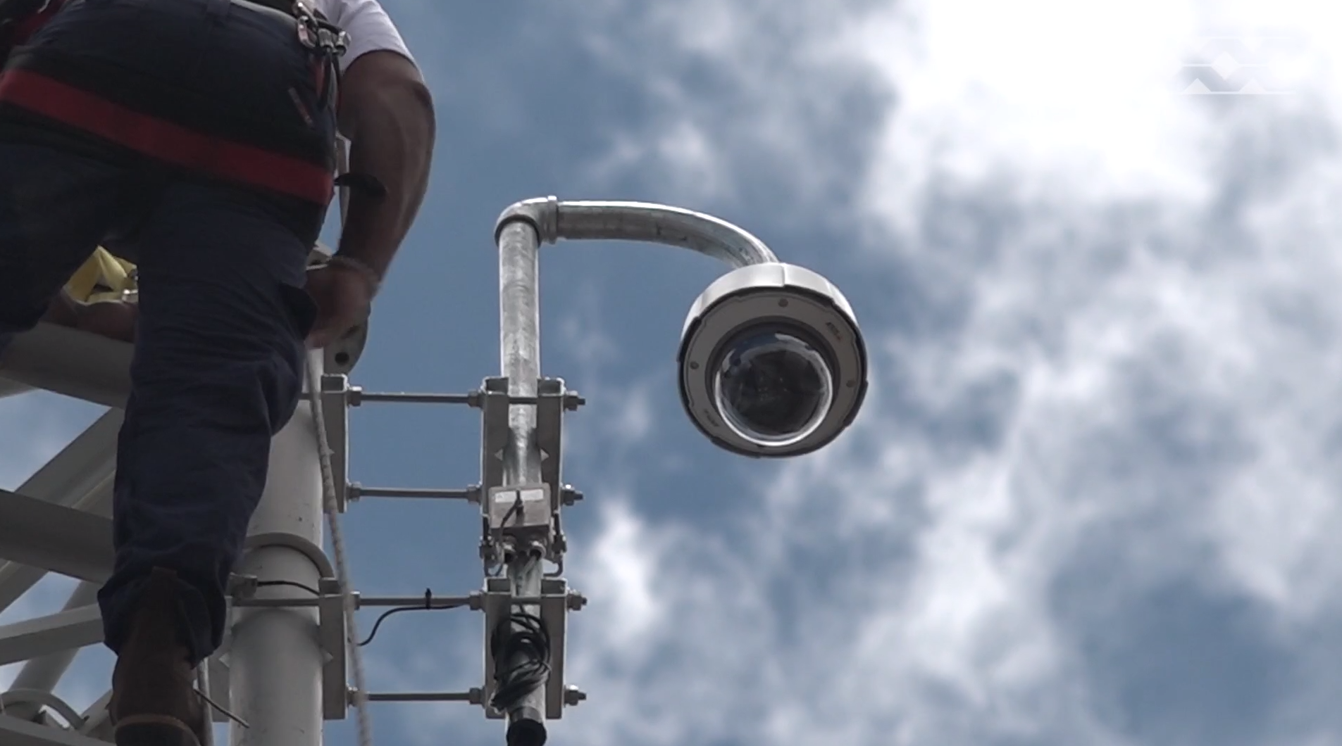 Hawaiian Electric deploys AI-enhanced cameras for wildfire detection ...