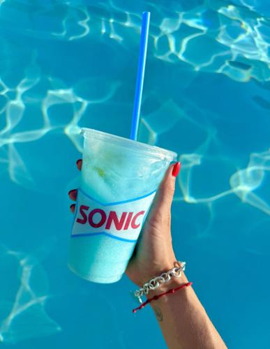 Sonic Kapolei grand opening for its first carhop restaurant on Oahu ...