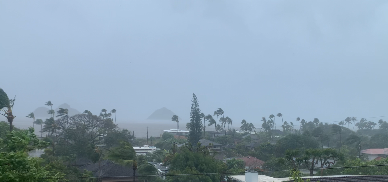 Power outages persist on Oahu with 30K+ still in the dark, check if you ...