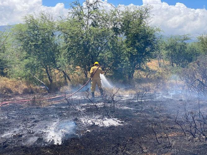 Maui firefighters put out Sunday brush fire near Kihei | Local | kitv.com