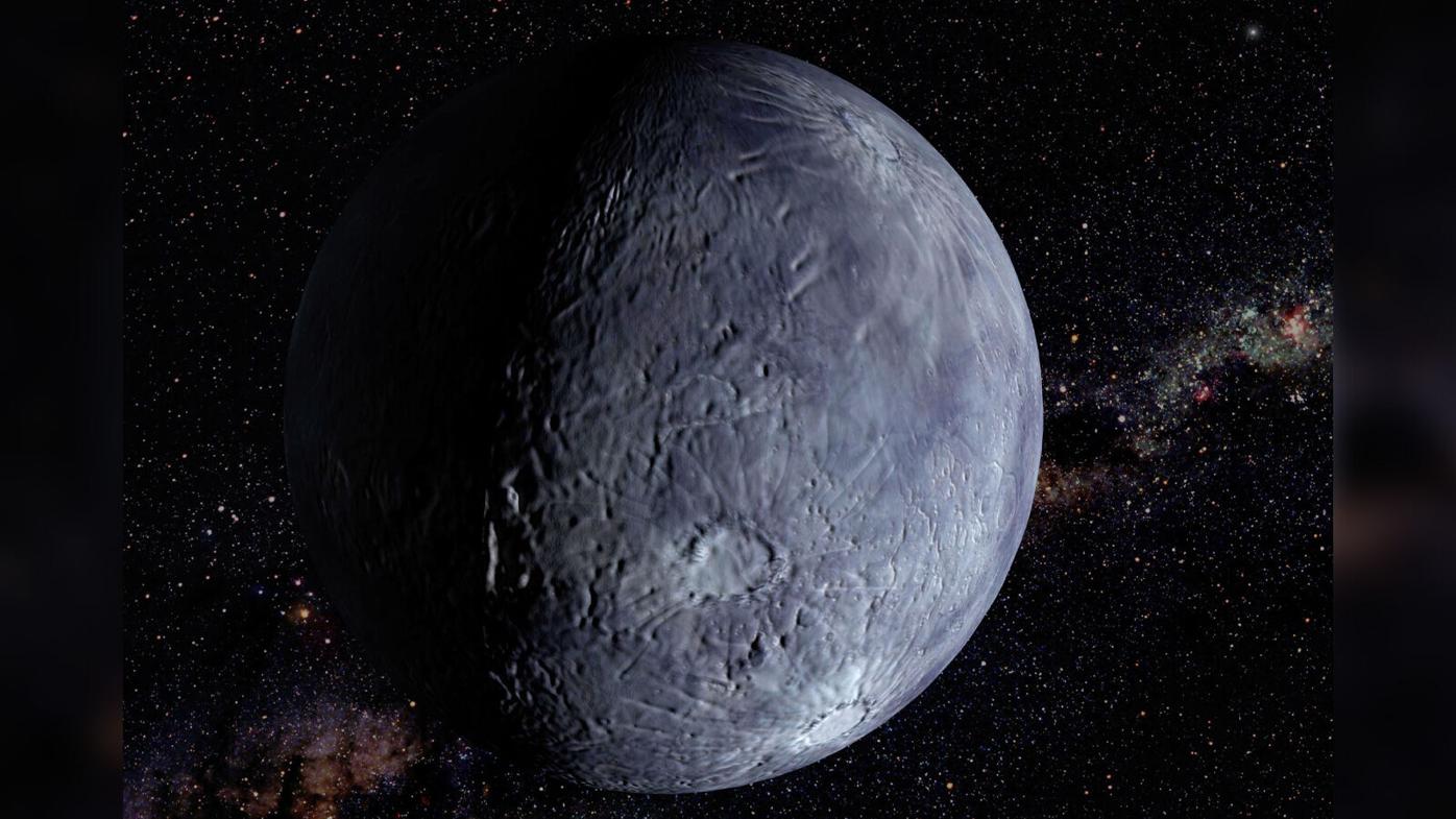 does a dwarf planet have moons