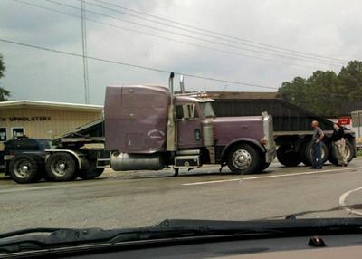 Jackknifed big rig caused diesel leak | Local News | kjas.com