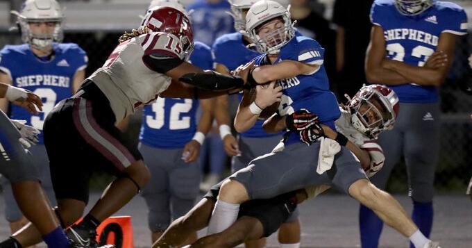 Dawgs Sink Shepherd Pirates 35 – 16 | Local Sports | kjas.com
