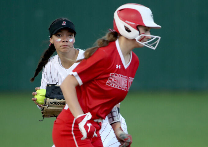 Lady dogs lose one to Bridge City | Local Sports | kjas.com