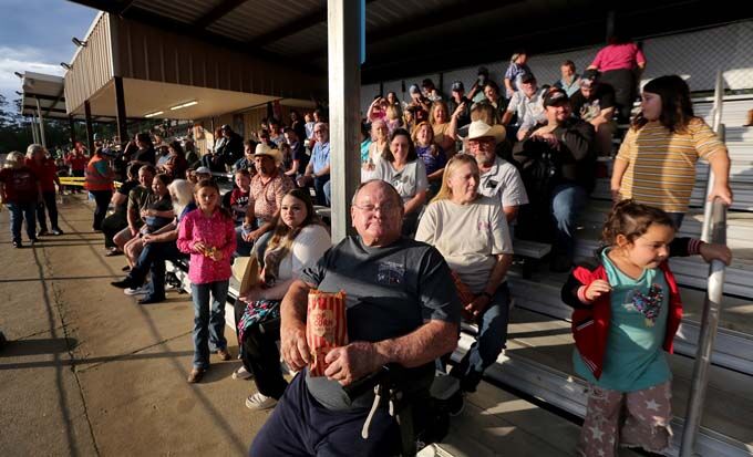 It was everything a rodeo should be.......despite the rain | Local News ...