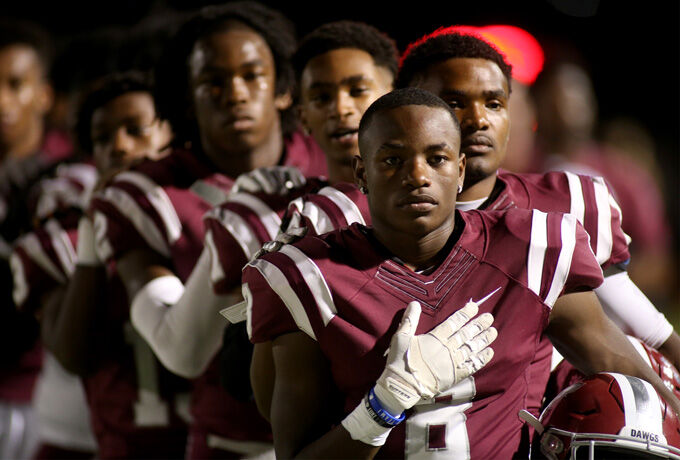 Jasper Bulldogs sink the Shepherd Pirates in Homecoming game | Local ...