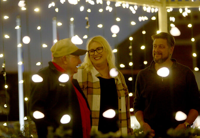 The lights are on for Christmas at the Jasper County Courthouse | Local ...