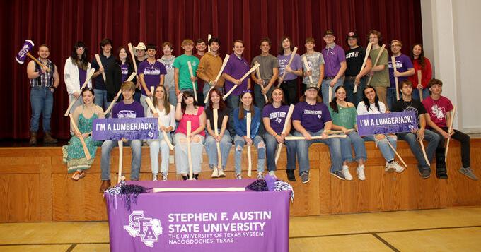 Over 30 sign up to enroll in classes at SFA | Local News | kjas.com