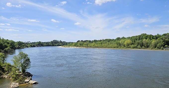 A beautiful day offers a nice view of the Sabine River at Burr Ferry ...