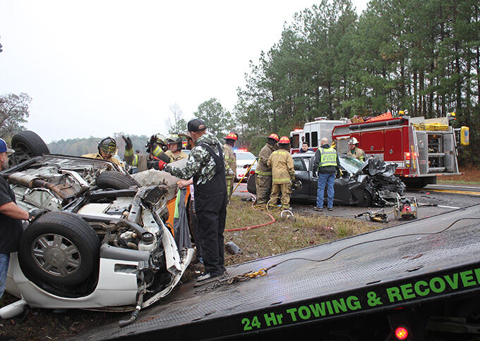 Two dead and one critically injured in Saturday morning crash | Local ...
