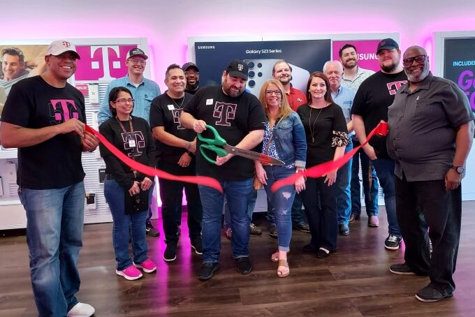 T-Mobile opens new store in Jasper | Local News | kjas.com