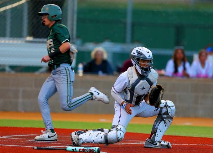 Dawgs Go Down Fighting For Respect | Local Sports | kjas.com