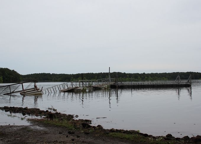 Large marina breaks loose at Rayburn during Wednesday morning storm ...