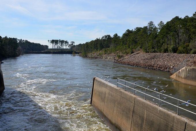 Sam Rayburn Dam increases outflow to 14k cubic feet of water per second ...