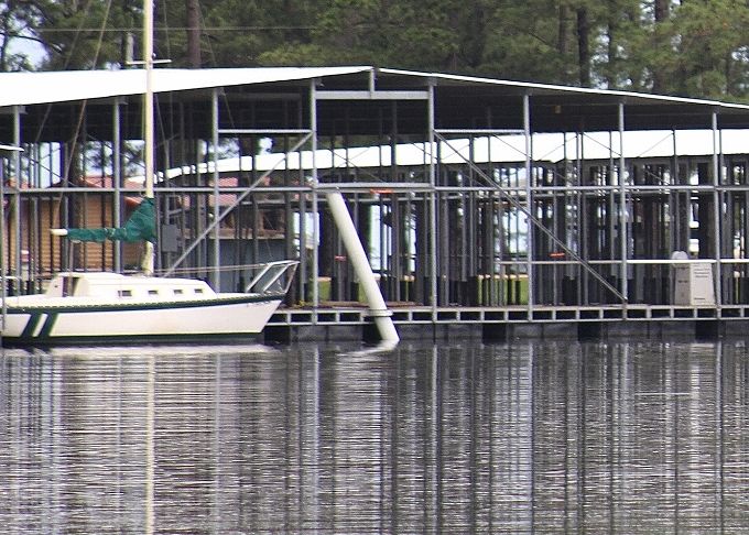 Large marina breaks loose at Rayburn during Wednesday morning storm ...