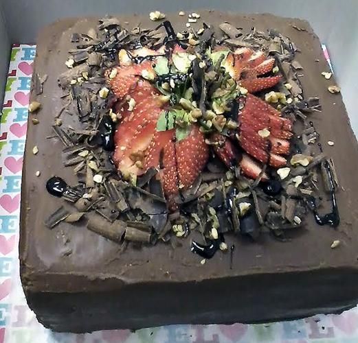 Child Welfare Board Cake Auction photos | Local News | kjas.com