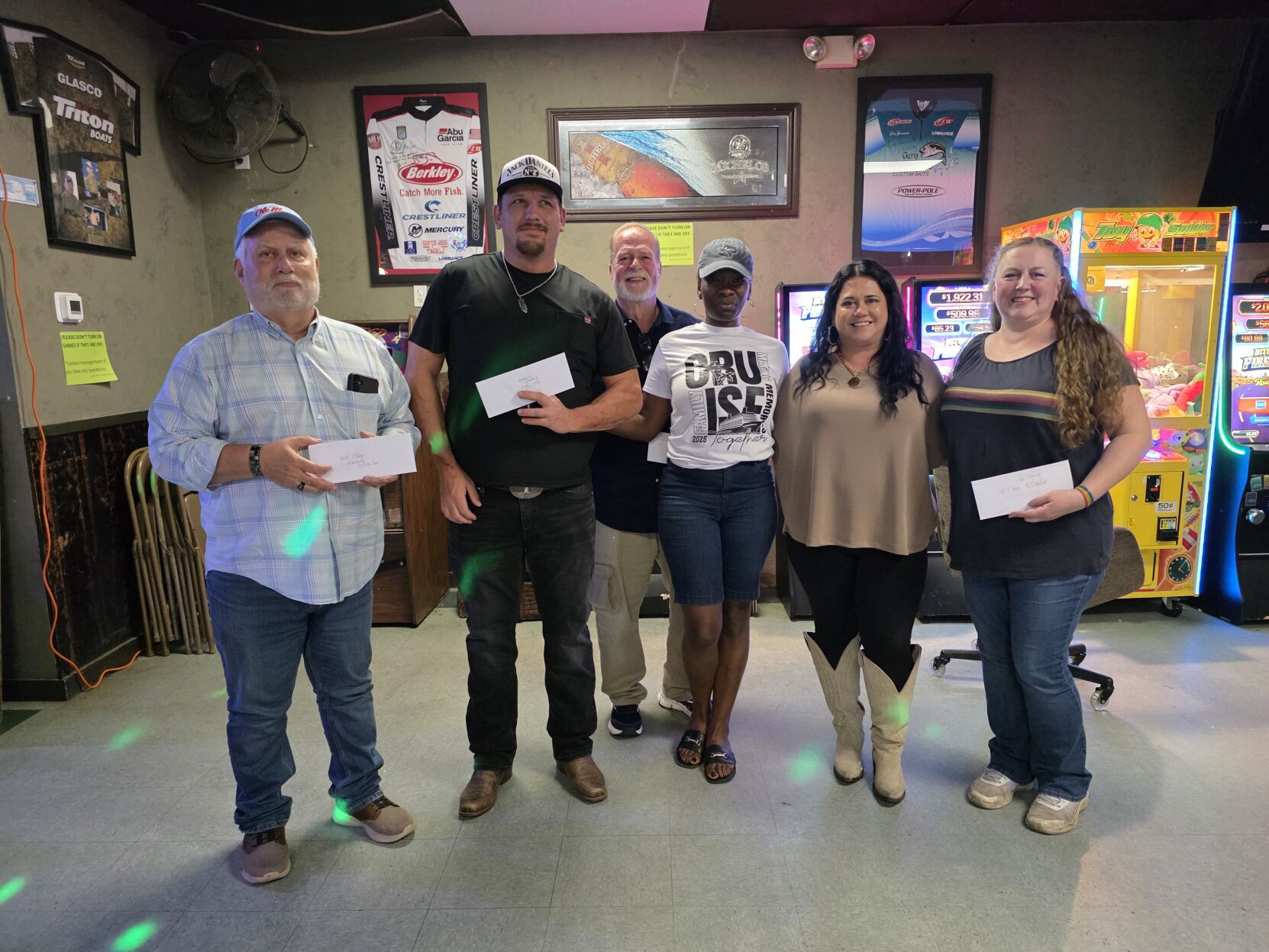 STUMP RESTAURANT ANNUAL KARAOKE CONTEST WINNERS | Civic Events | kjas.com